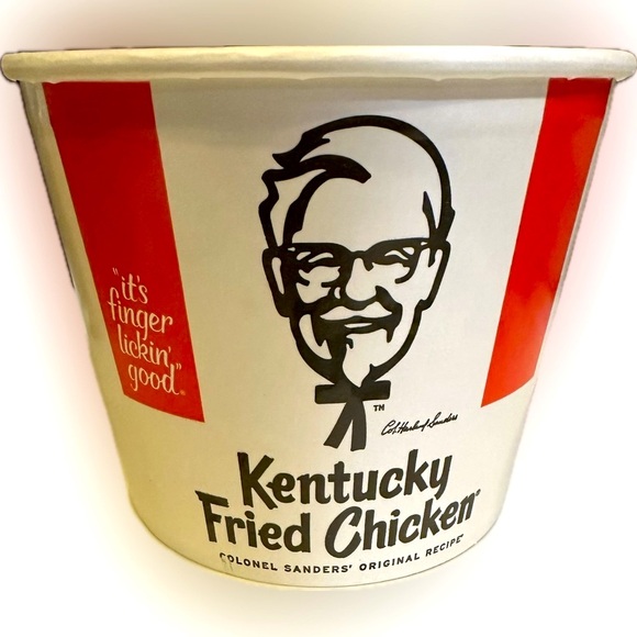 Kitchen | 223 Kentucky Fried Chicken Bucket Container With Sauce Lid ...